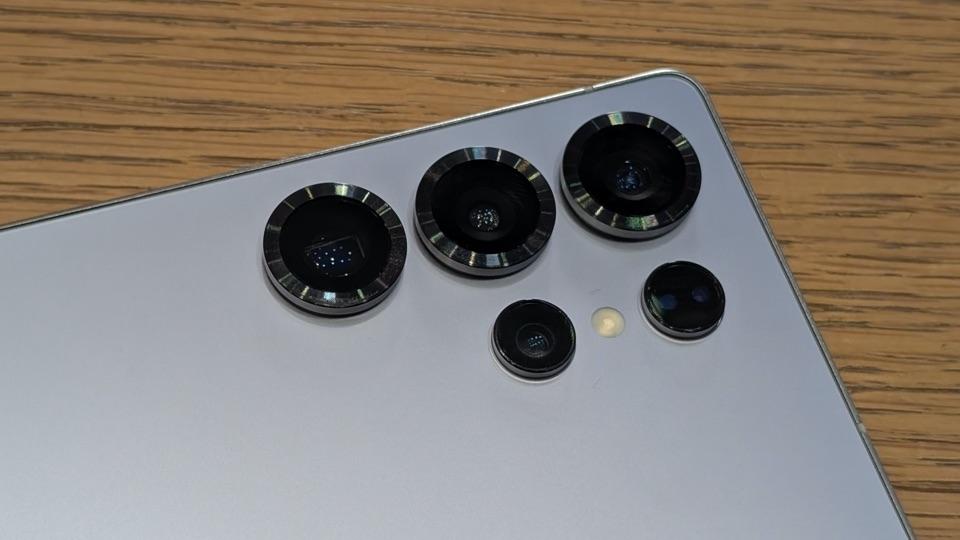 Samsung Galaxy S25 Ultra Camera Repair: Solutions in Dubai